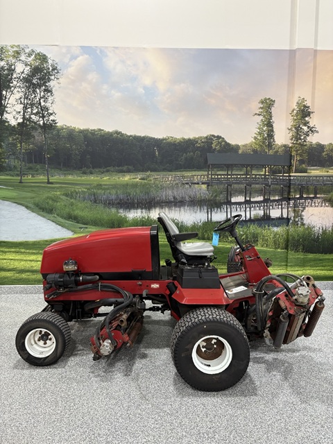 Toro Reelmaster 5500 - MTI Distributing