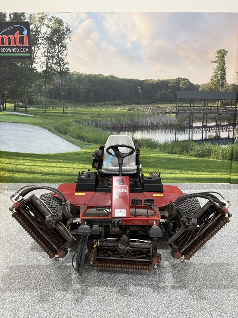 Toro Reelmaster 5500 - MTI Distributing