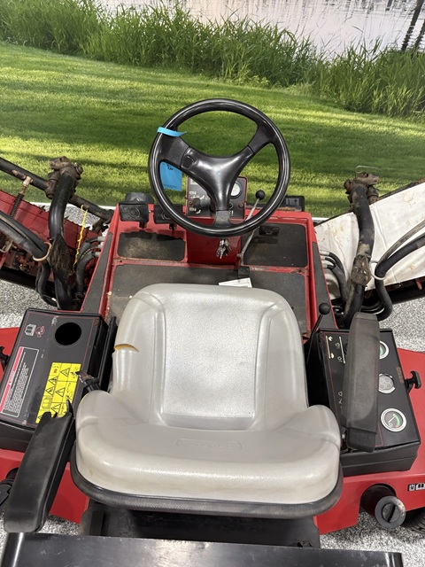 Toro Reelmaster 5500 - MTI Distributing